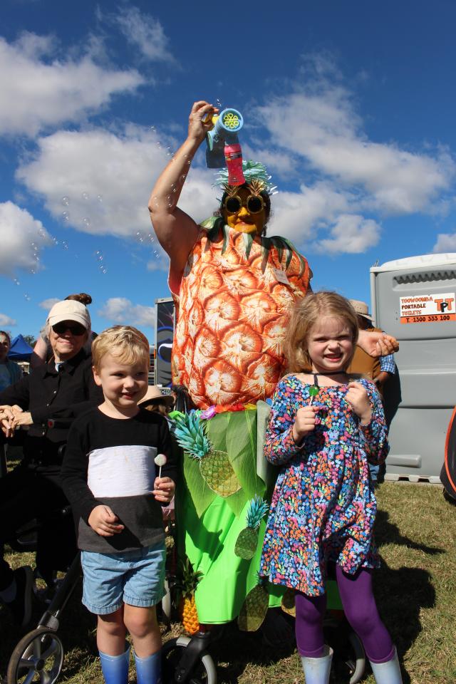 Sun shines for Qld Day | The Lockyer & Somerset Independent